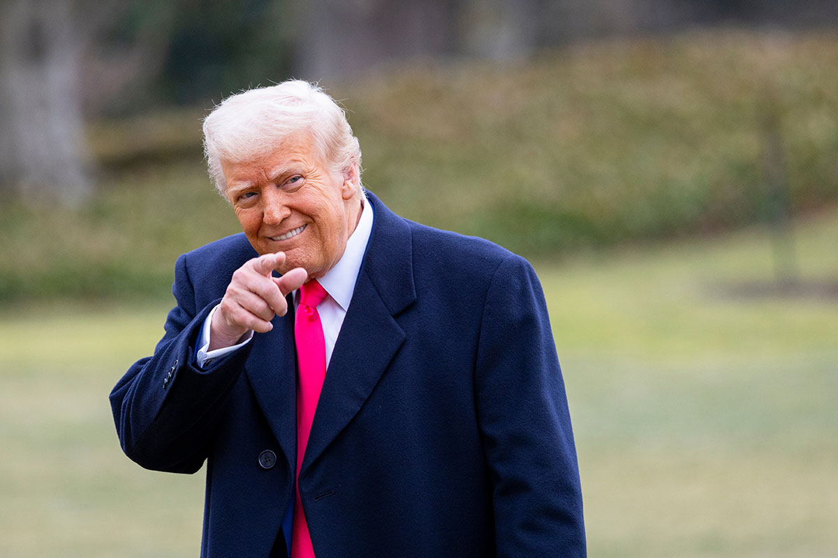 A Viral Photo Reveals Donald Trump’s Very Personal Lock Screen - 3DVF